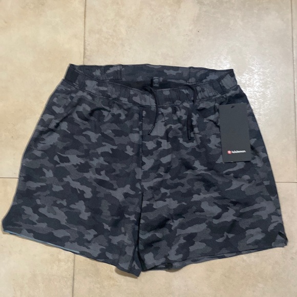 lululemon athletica | Shorts | 3rd Restock Lululemon Mens Surge Short 6 ...